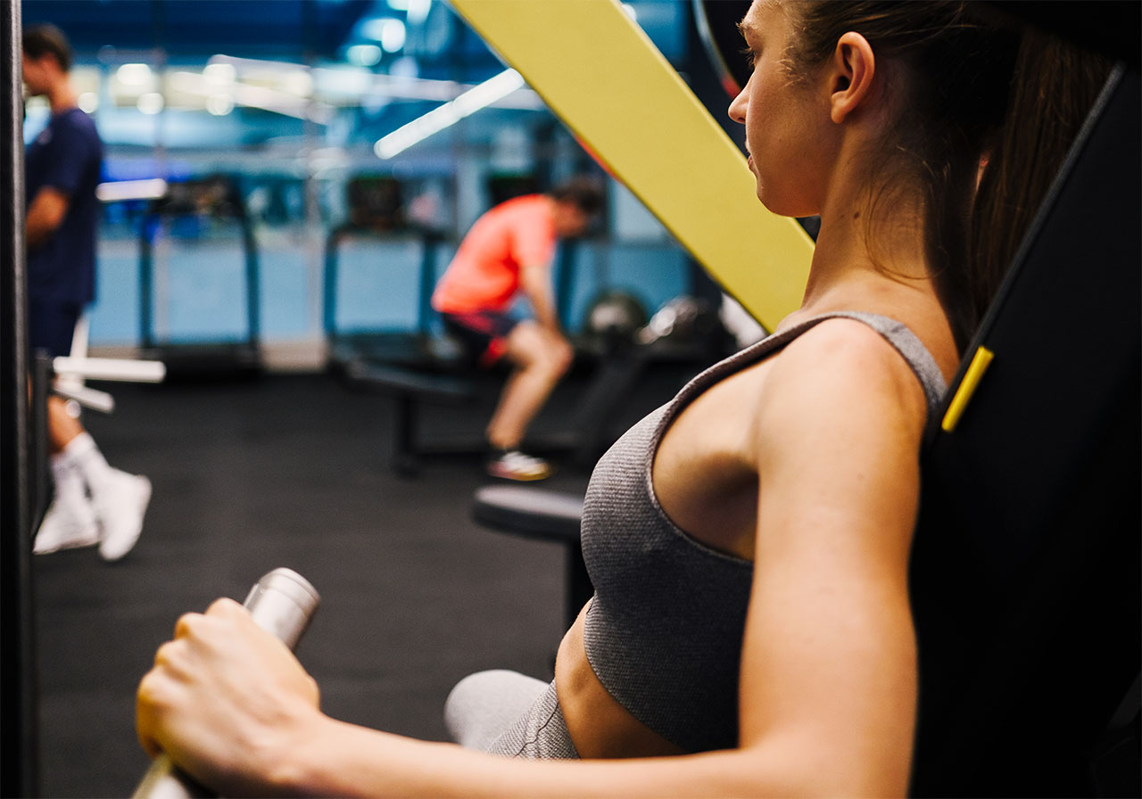 8 Arm Exercises for Size & Strength | Holmes Place Blog